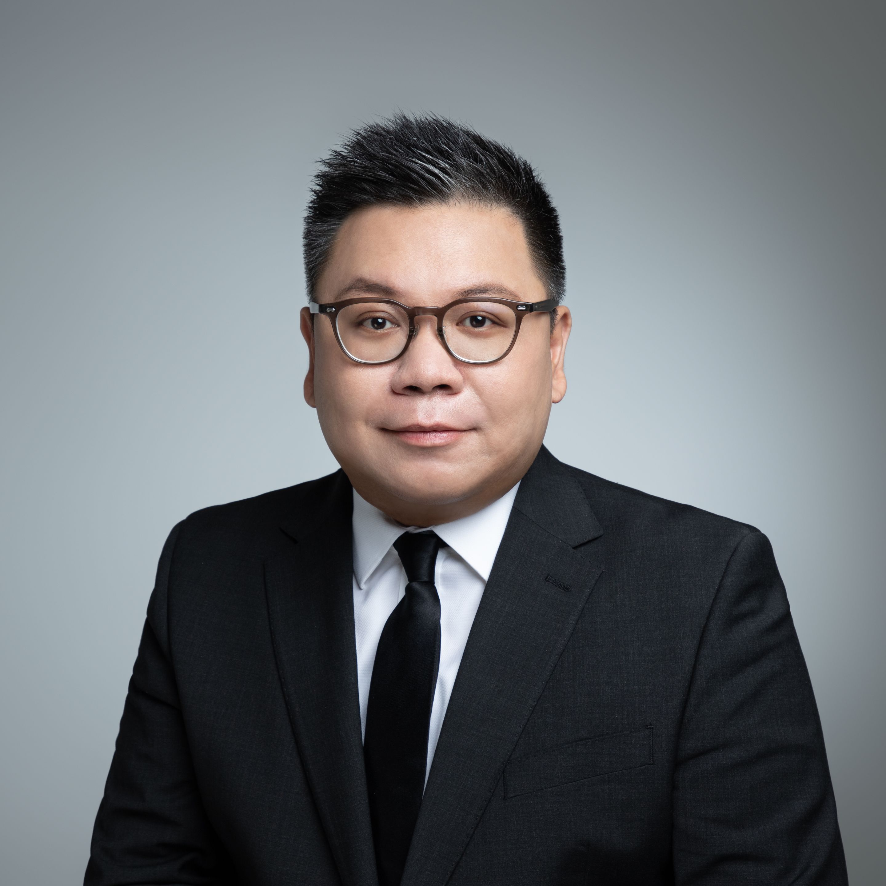 Bonhams : Terrence Tang