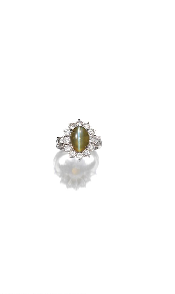 Bonhams : A Cat's Eye Chrysoberyl and Diamond Ring