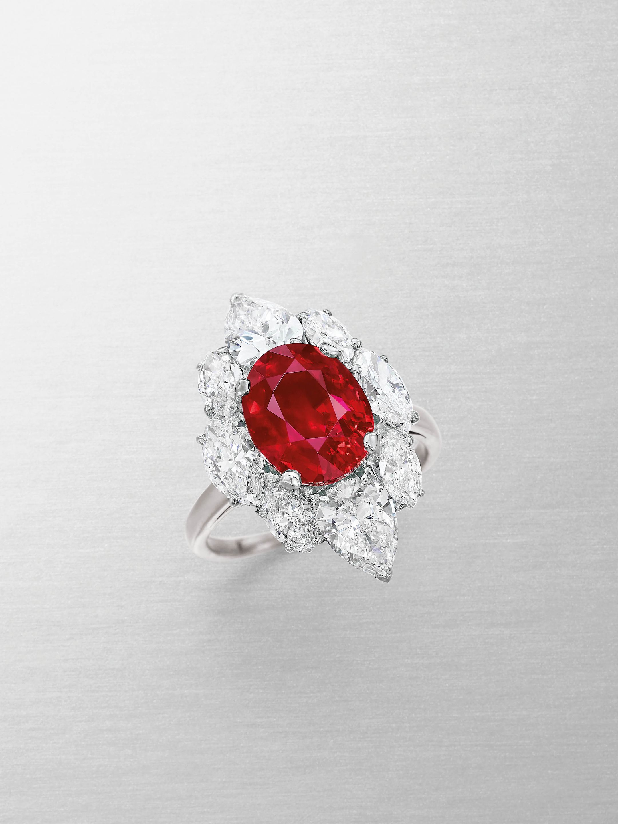 Bonhams : BULGARI AN EXCEPTIONAL RUBY AND DIAMOND RING