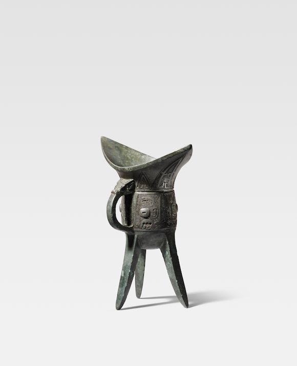 Bonhams : A RARE ARCHAIC BRONZE WINE VESSEL, JIAO Late Shang Dynasty (2)