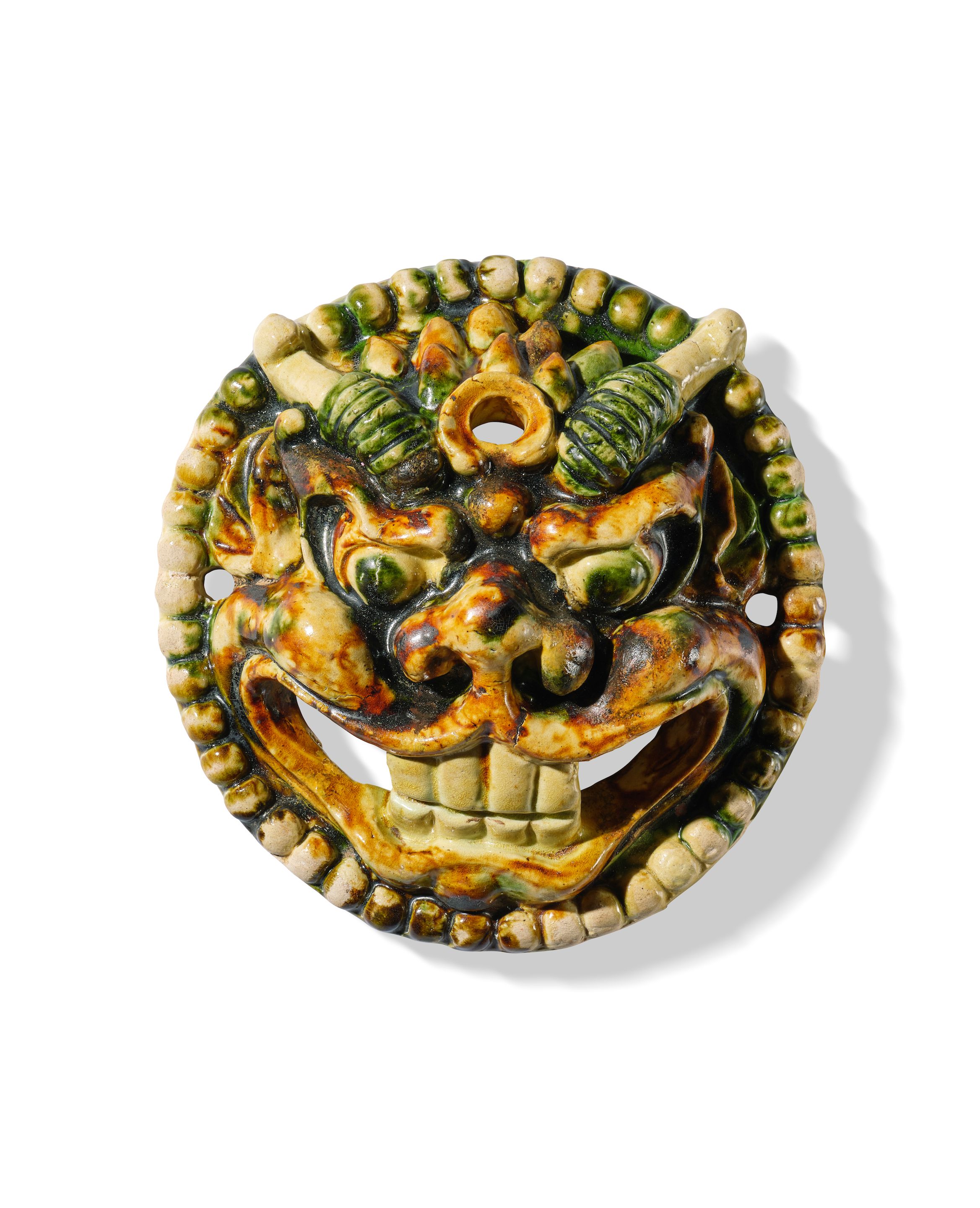 Bonhams : A SANCAI-GLAZED MOULDED AND CARVED MASK Tang Dynasty (2)