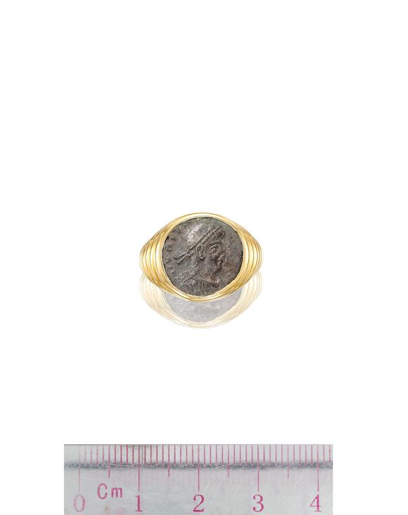 Bonhams : BVLGARI: ANCIENT COIN AND GOLD 'MONETE' RING