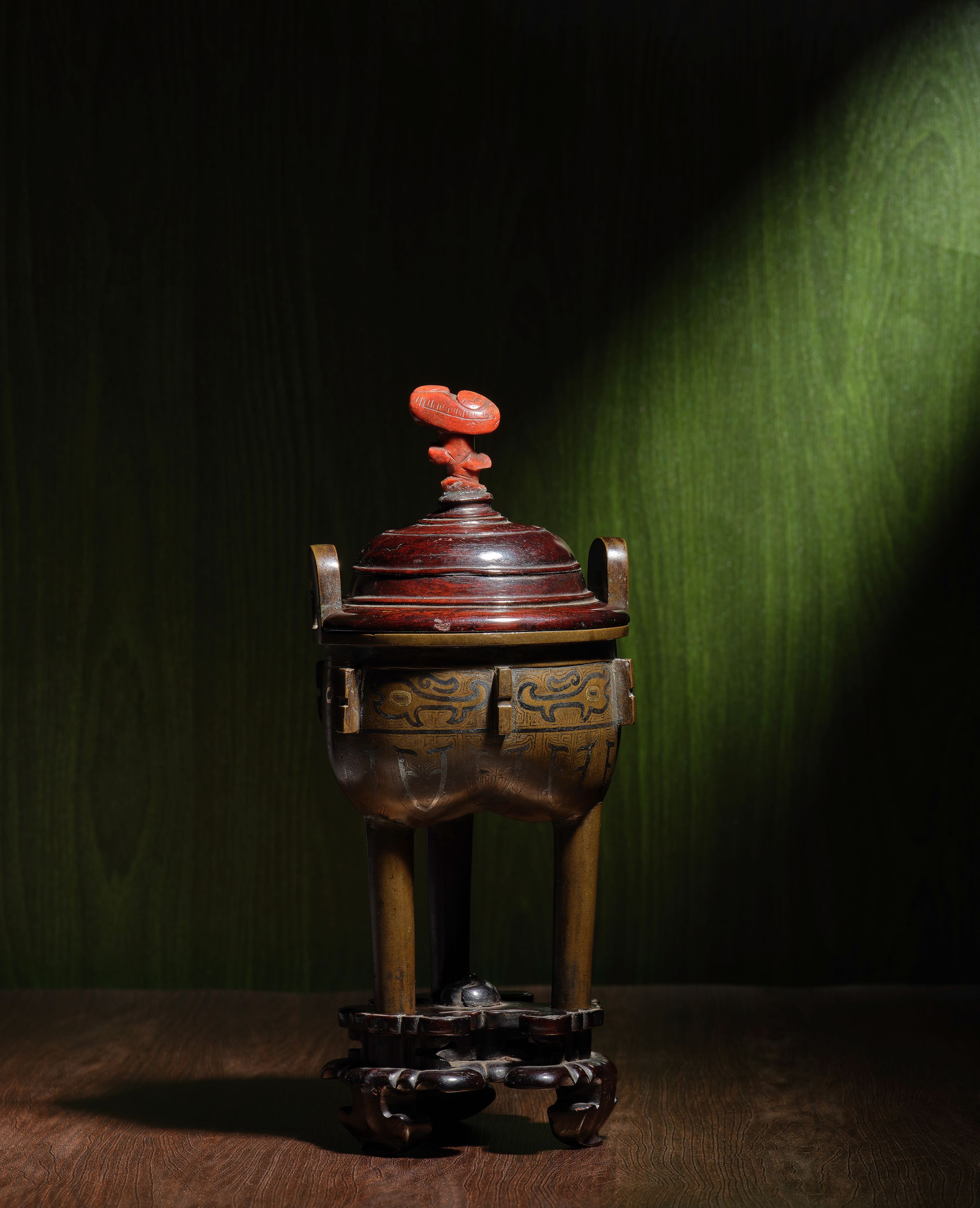 Bonhams : A RARE GOLD AND SILVER-INLAID BRONZE TRIPOD INCENSE BURNER ...