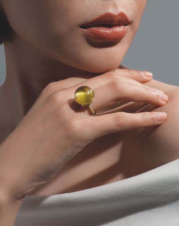 Bonhams : CAT'S EYE CHRYSOBERYL AND DIAMOND RING