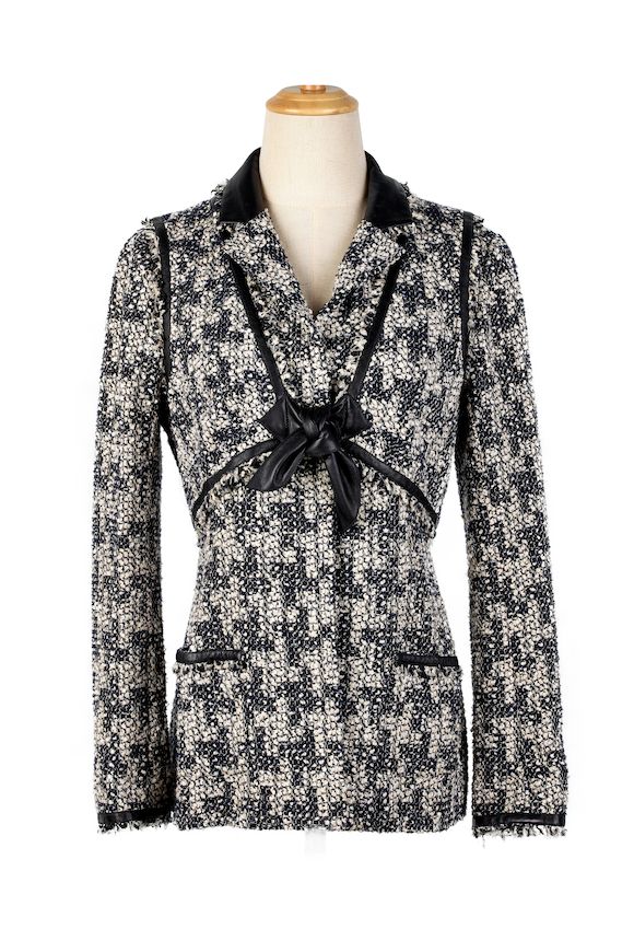 Bonhams : CHANEL GREY TWEED HOUNDSTOOTH PATTERN JACKET & BOLERO SET WITH BLACK LAMBSKIN TRIMMED ...