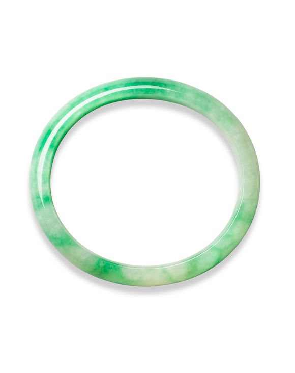 Bonhams : JADEITE BANGLE