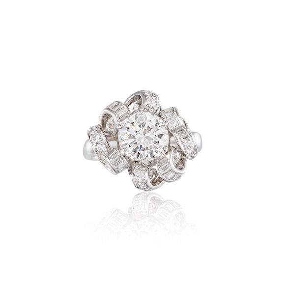 Bonhams : DIAMOND 'SCROLL' RING