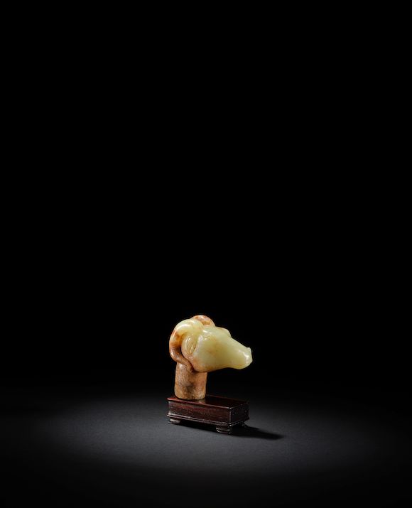 Bonhams : A YELLOW AND RUSSET JADE 'RAM'S HEAD' FINIAL Song Dynasty (3)