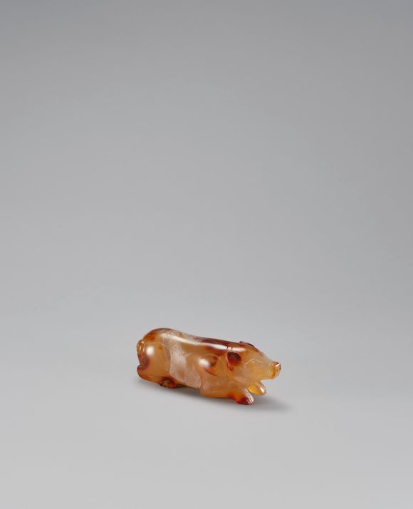 Bonhams : A RARE AGATE CARVING OF A PIG Han Dynasty (2)
