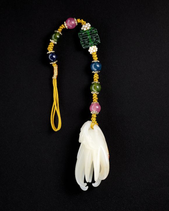 Bonhams : A WHITE JADE CARVING OF A FINGER CITRON Qing Dynasty (2)