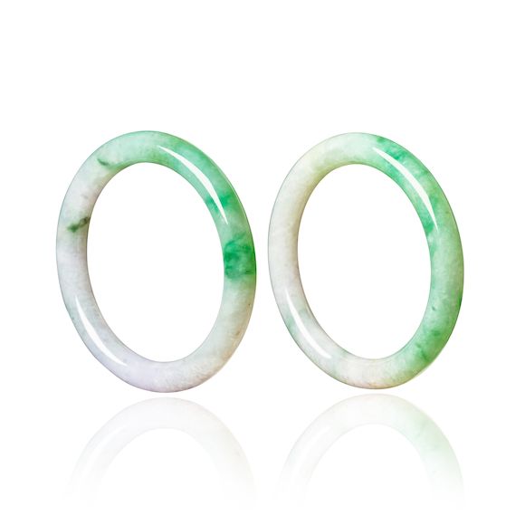 Bonhams : PAIR OF JADEITE BANGLES