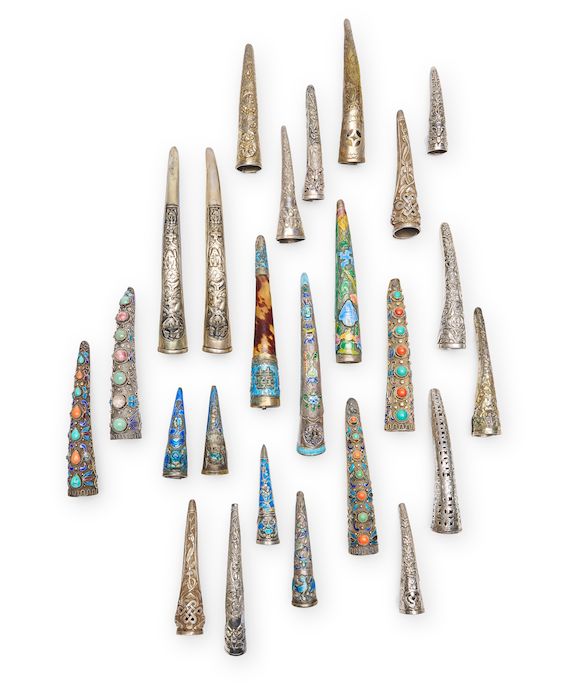 Bonhams : An assortment of silver finger decorations Late Qing dynasty (25)