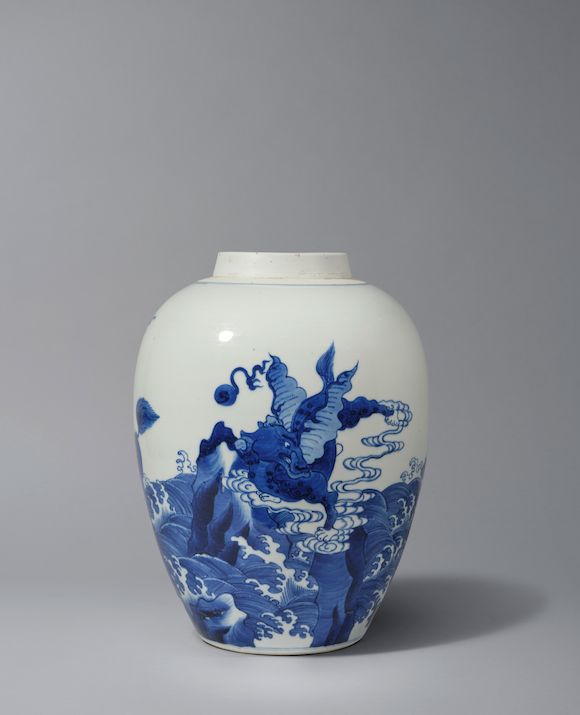 Bonhams : A RARE AND LARGE BLUE AND WHITE 'MYTHICAL BEAST' JAR Kangxi (2)