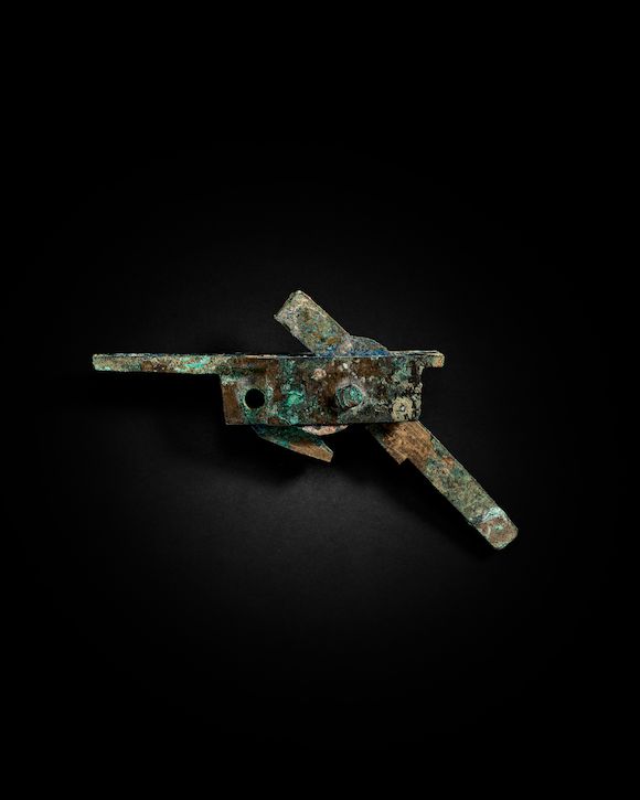 Bonhams : A PARCEL-GILT BRONZE CROSSBOW MECHANISM Western Han Dynasty